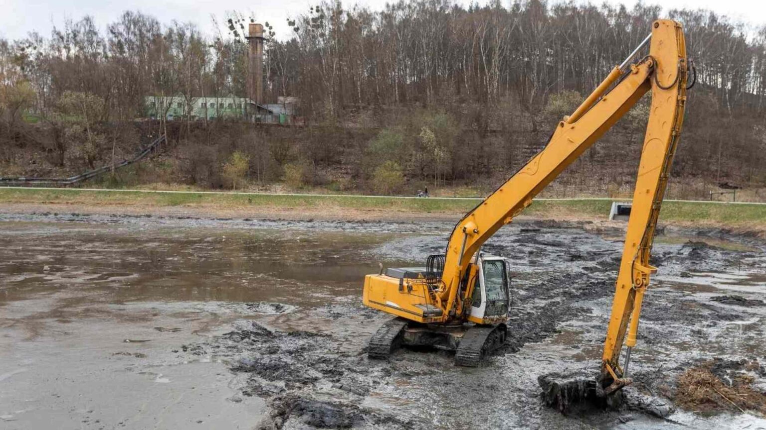 Long Reach Excavator Dredging: Applications, Benefits, and Best ...