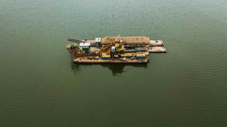 DEME Group Strengthens Middle East Dredging Footprint with NEOM and Abu ...